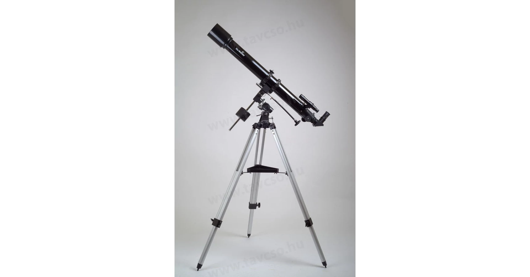 70/900 SkyWatcher Capricorn-70 refraktor EQ1 mechanikán, 5x24-es keresővel, 25mm (36x) és 10mm ...